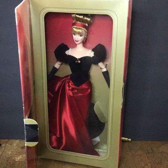 Barbie | Toys | Barbievintage Avon Winter Splendor New In The Box ...